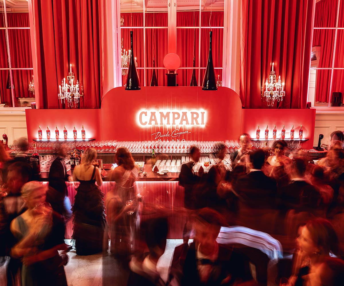 Mit Campari in die Wiener Ballsaison - News - 2025 - Gault&Millau