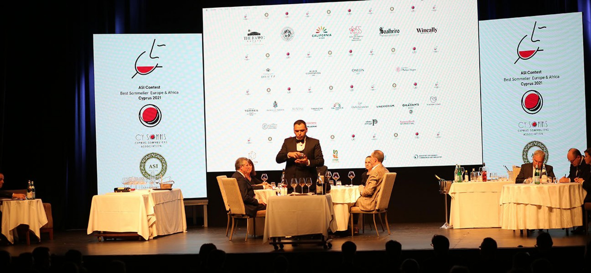 Suwi Zlatic reüssiert bei Sommelier-Meisterschaft - News - 2026 - Gault ...