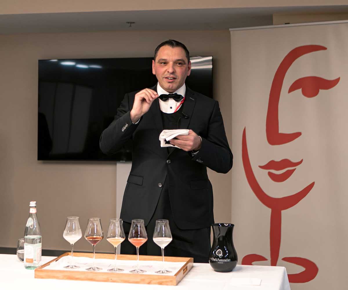 Sommelier-WM: Suwi Zlatic unter den Top 10 - News - 2026 - Gault&Millau